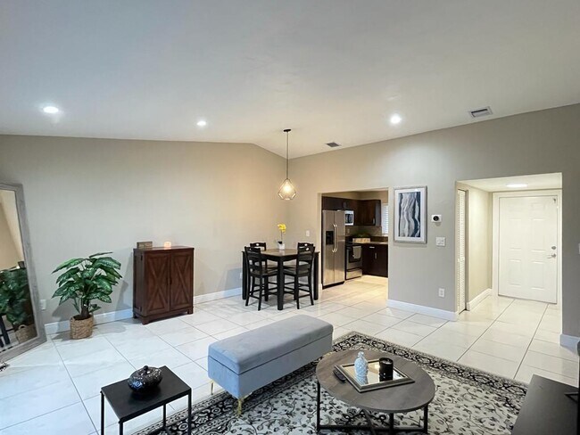 12307 SW 110th S Canal Street Rd, Miami, FL 33186 - Townhome Rentals in ...