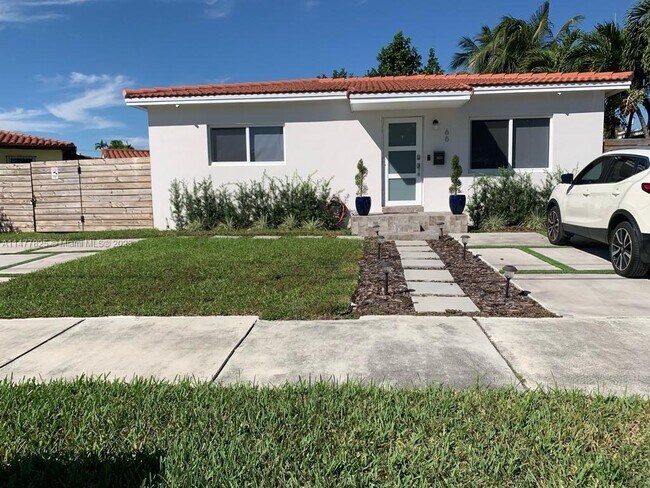 66 SW 32nd Court Rd, Miami, FL 33135 - House Rental in Miami, FL ...