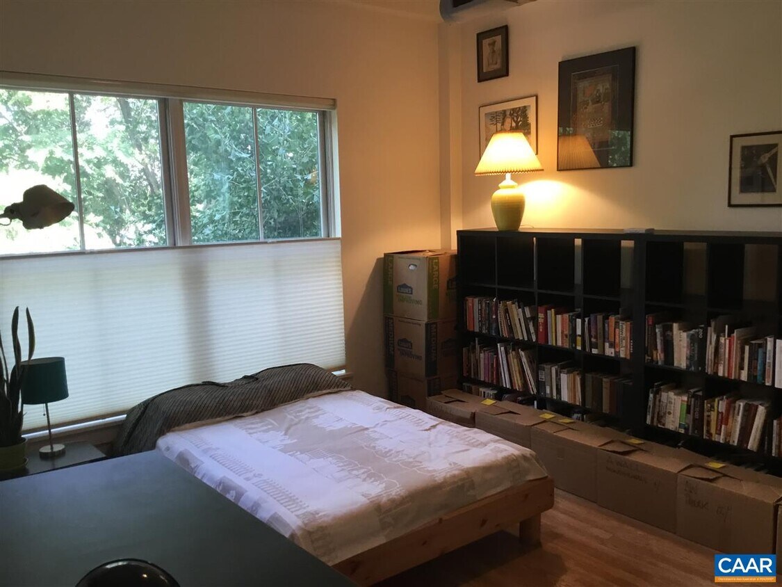 202 Douglas Ave Unit 1F, Charlottesville, VA 22902 - Condo for Rent in ...