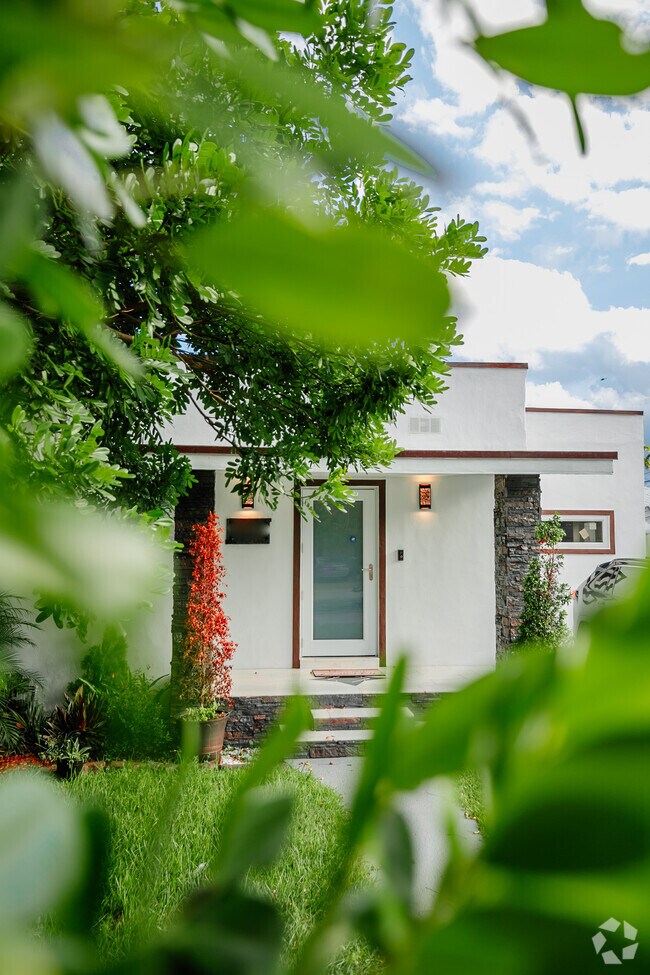 Dunnings Miami Shores Houses under $2,500 - Miami Shores, FL - 7 Homes ...