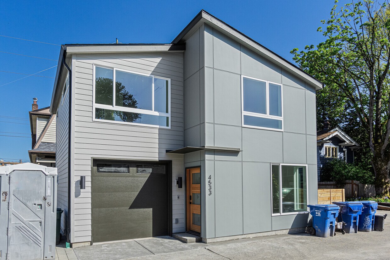 4533 5th Ave NE, Seattle, WA 98105 - House Rental in Seattle, WA ...