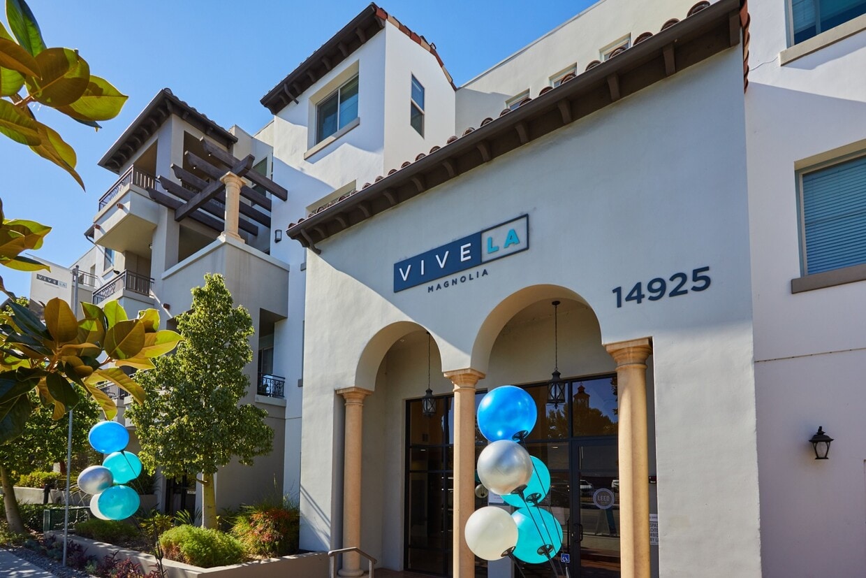 Magnolia Woods Apartments - 14925 Magnolia Blvd Sherman Oaks, CA 91403 ...