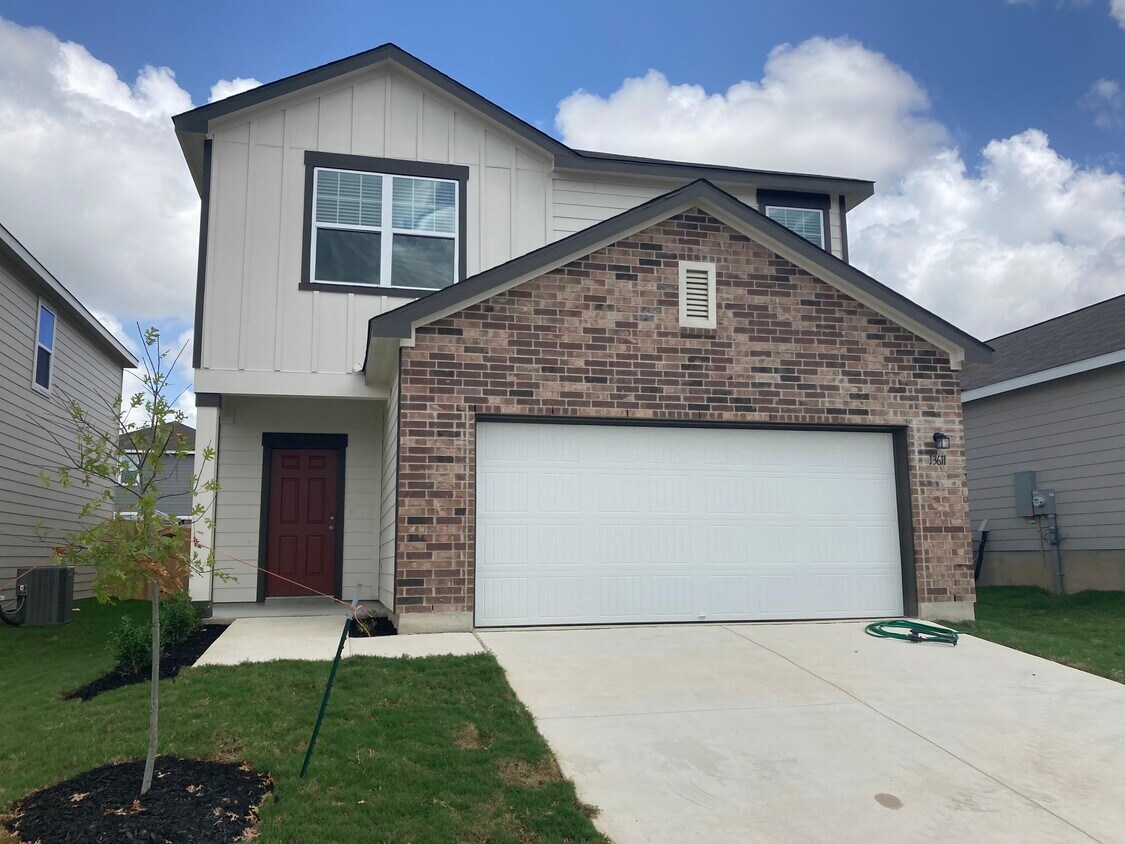 13611 Lunar Light, Saint Hedwig, TX 78152 - House Rental in Saint ...