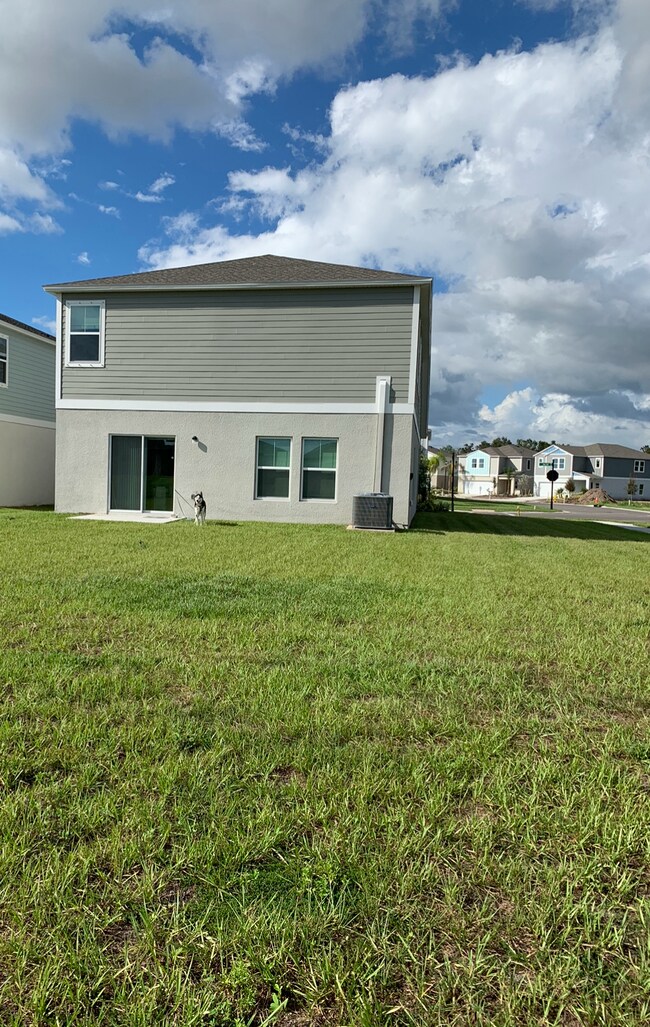 13089 Oak Hill Way