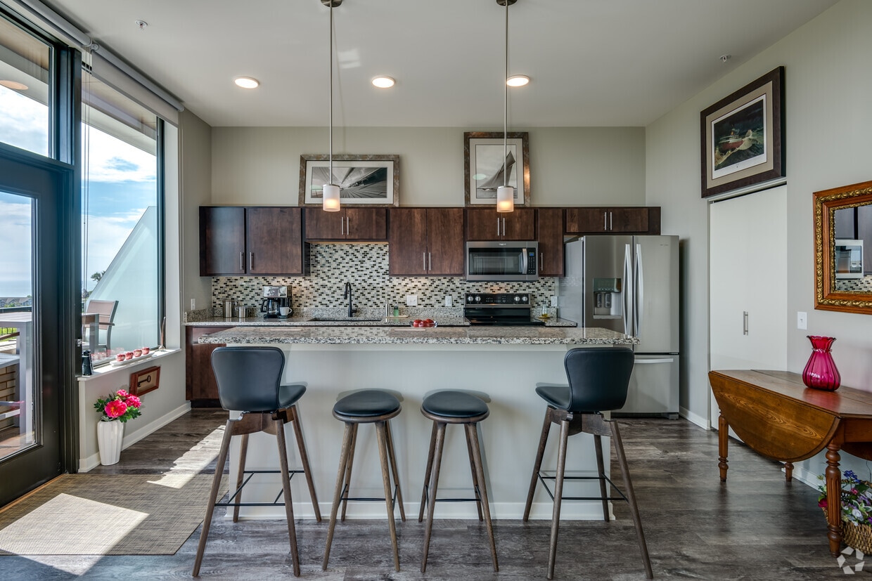 High Pointe Apartments - 730 S 8th St Sheboygan, WI 53081 | Apartments.com