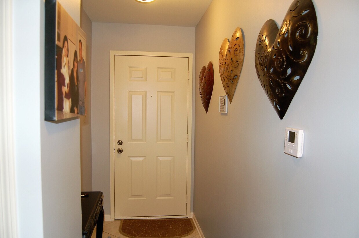 2013 Ammer Ridge Ct Unit 302, Glenview, IL 60025 - Condo for Rent in ...