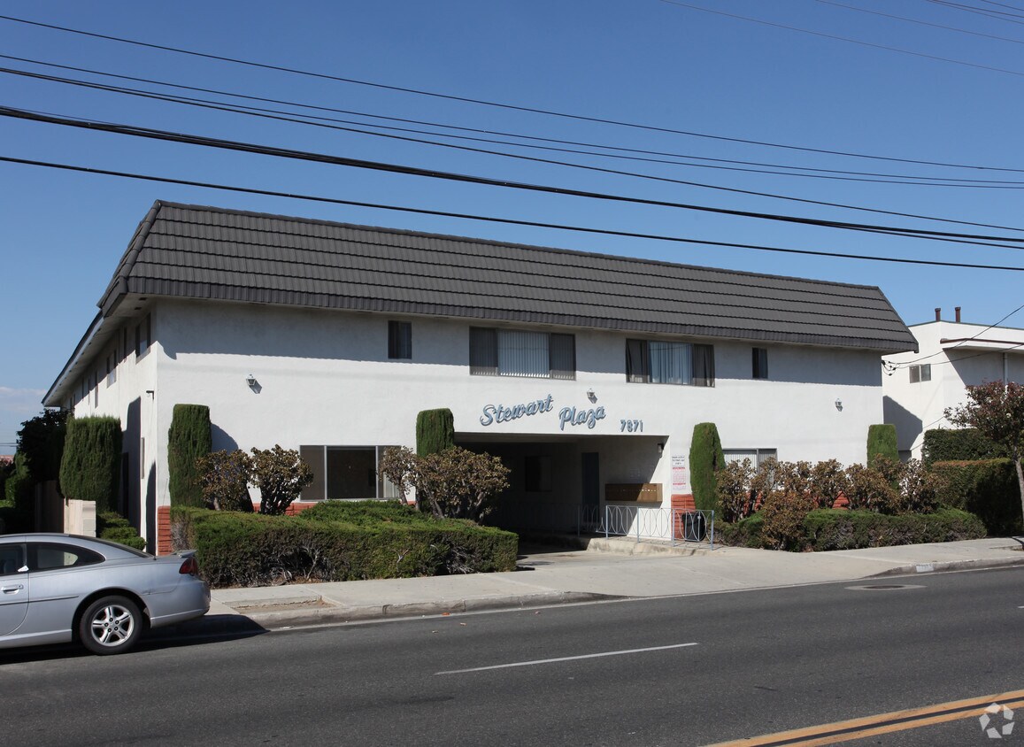 Stewart Plaza - Downey, CA, 90241 | Apartments.com