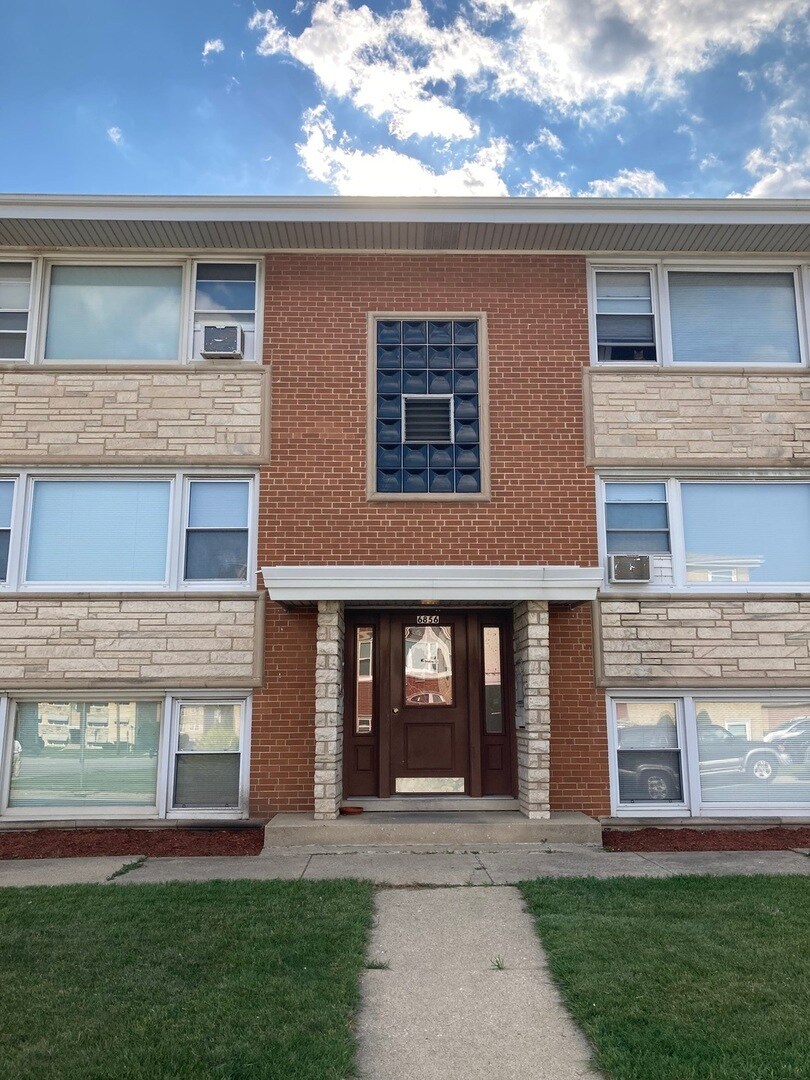6856 W Gunnison St, Harwood Heights, IL 60706 - House Rental in Harwood ...