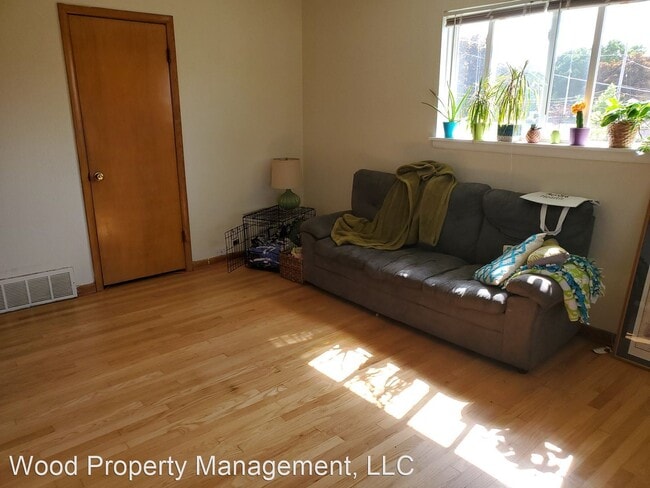 3051 W Ruskin Ct, Milwaukee, WI 53215 - Room for Rent in Milwaukee, WI ...