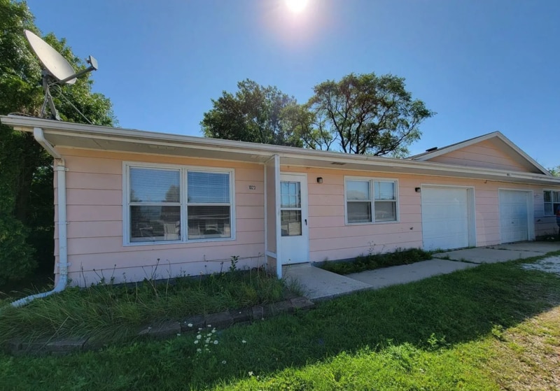 1023-1025-1025 35th Pl, Two Rivers, WI 54241 - Condo for Rent in Two ...