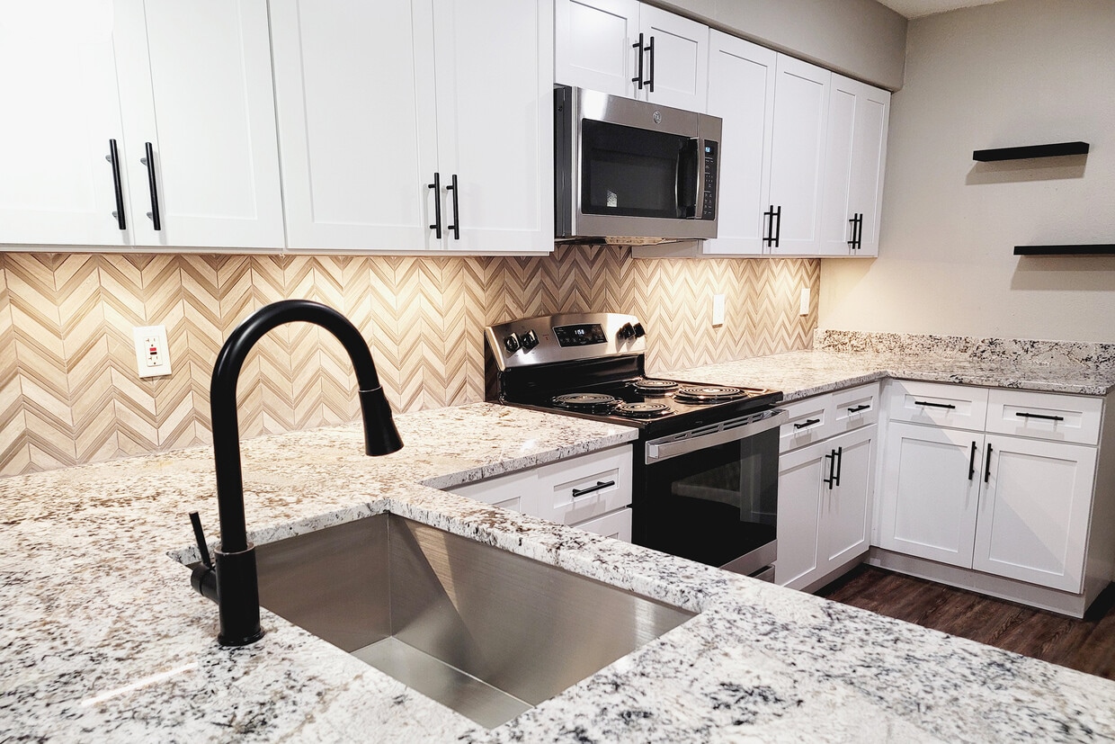 The Arts Apts at Park Place - 1301 Park Place Blvd Hurst, TX 76053 ...