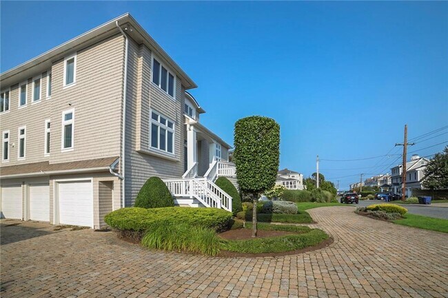 7 Wanda St, Narragansett, RI 02882 - House Rental in Narragansett, RI ...