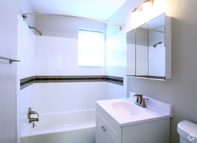 Ashley Court Apartments - 10900-10960 Bustleton Ave Philadelphia, PA ...