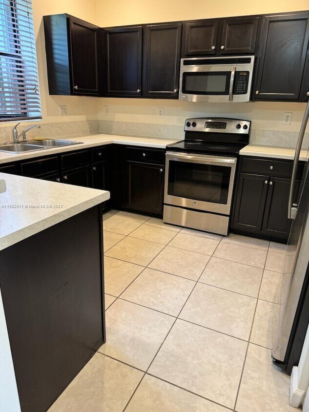 17513 SW 153rd Path, Miami, FL 33187 - Townhome Rentals in Miami FL | Apartments.com