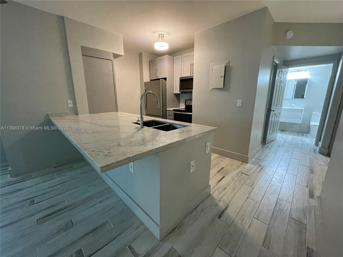17125 N Bay Rd Unit 3513, Miami, FL 33160 - Condo for Rent in Miami, FL ...
