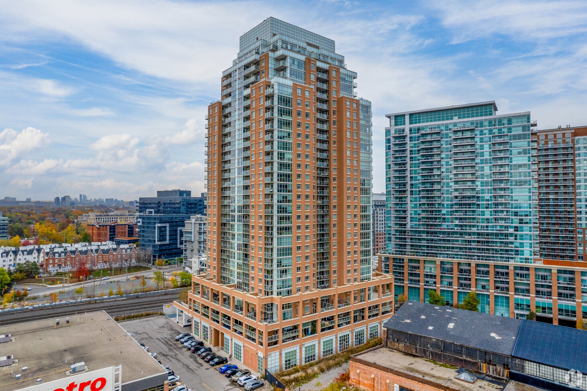 The Tower at King West Apartments - 125 Western Battery Rd Toronto, ON ...