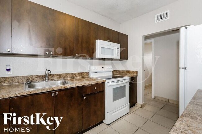 19221 NW 5th Pl, Miami, FL 33169 | Apartments.com