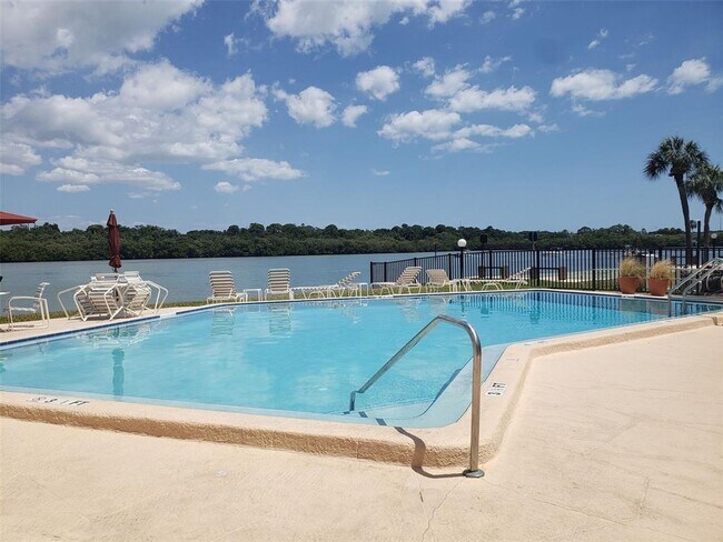 1 Windrush Blvd Unit 25, Indian Rocks Beach, FL 33785 - Condo for Rent ...