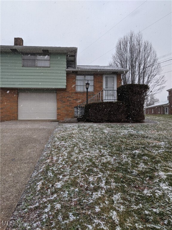 Duplex For Rent in Lansing OH
