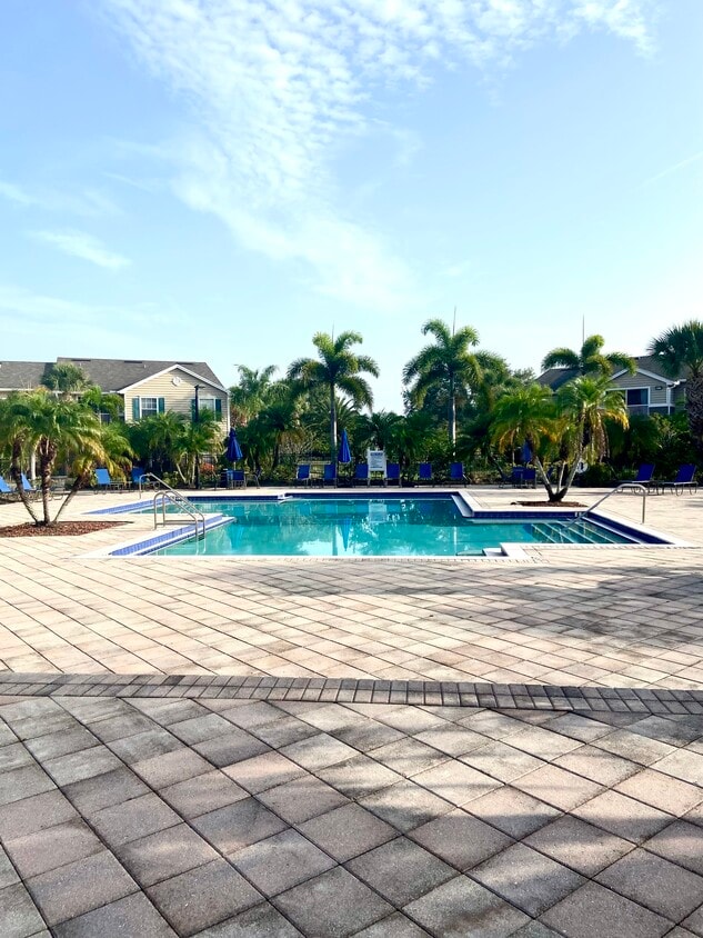 8821 Manor Loop Unit 101, Bradenton, FL 34202 - Condo for Rent in ...