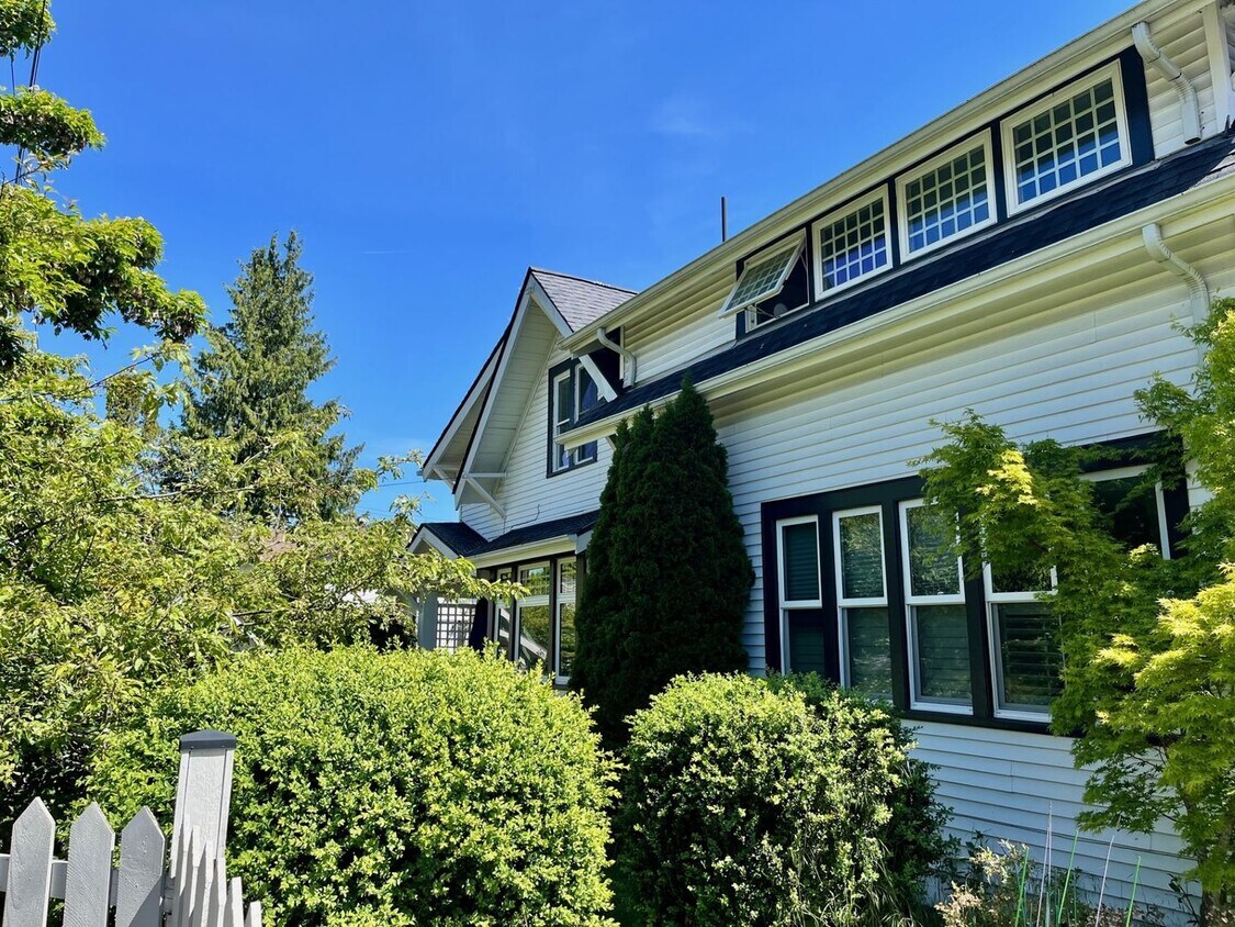 5900 Latona Ave NE Unit B, Seattle, WA 98105 - Room for Rent in Seattle ...