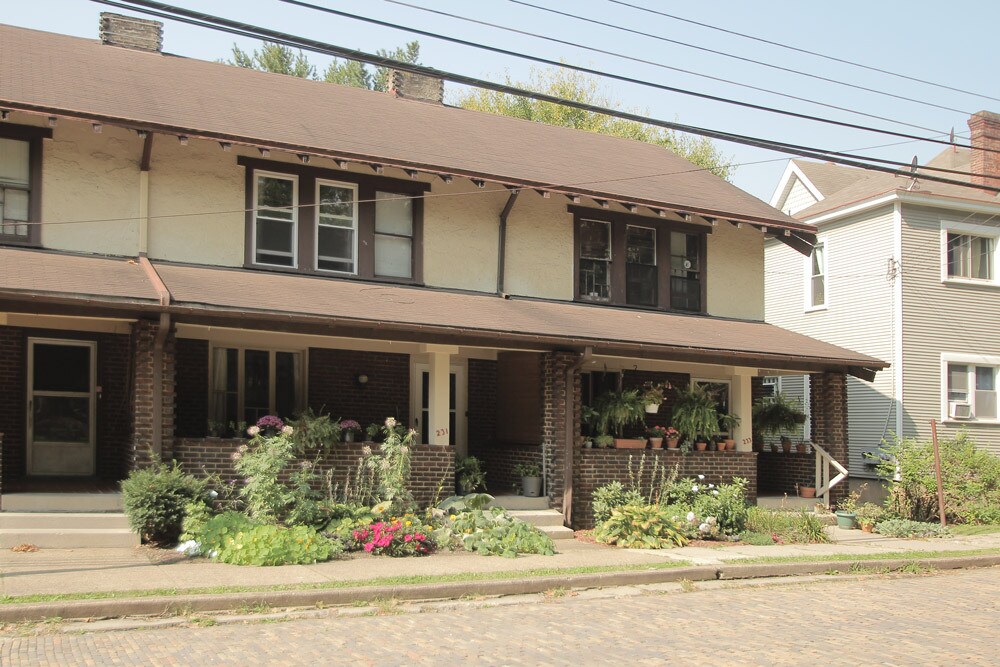 227 Hay St, Pittsburgh, PA 15221 - Townhome Rentals in Pittsburgh PA ...