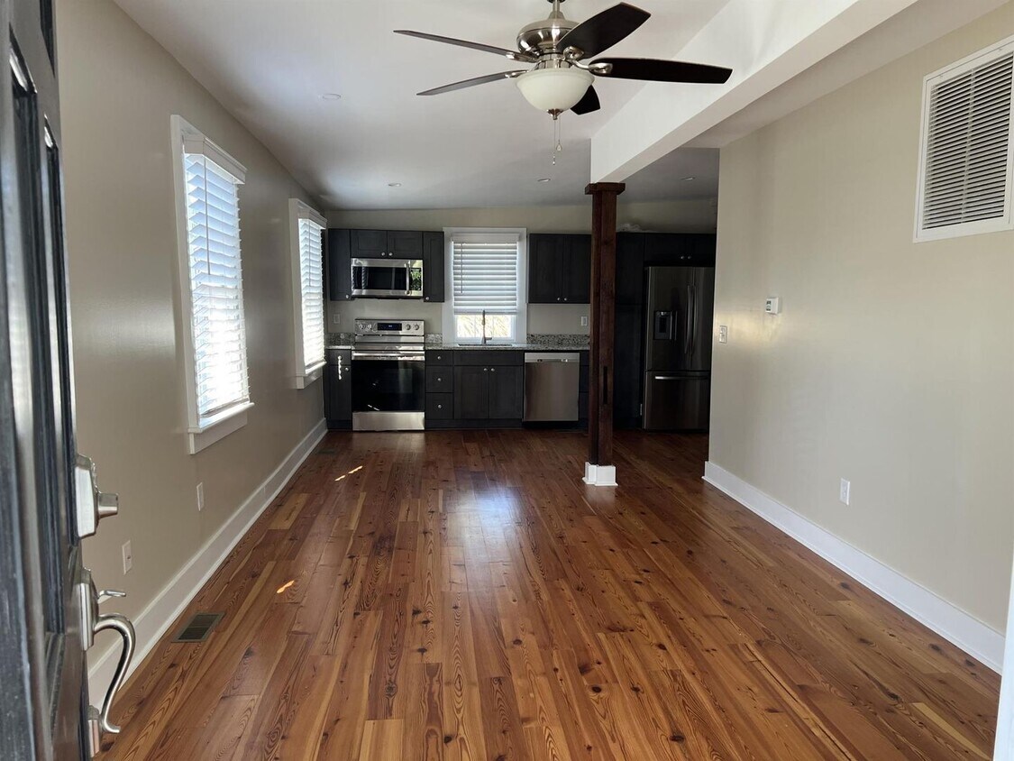 125 Coming St, Charleston, SC 29403 - House Rental in Charleston, SC ...
