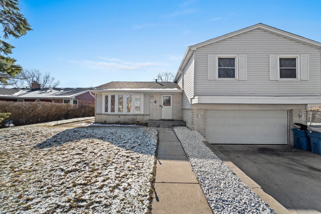 2017 Seneca Ln, Mount Prospect, IL 60056 - House Rental in Mount ...