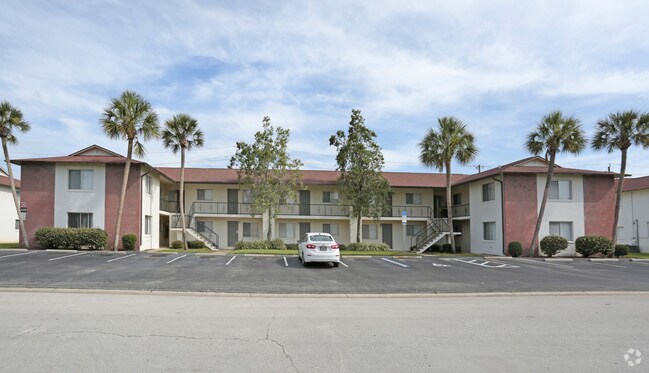 Golfview Apartments - Daytona Beach, FL | Apartments.com