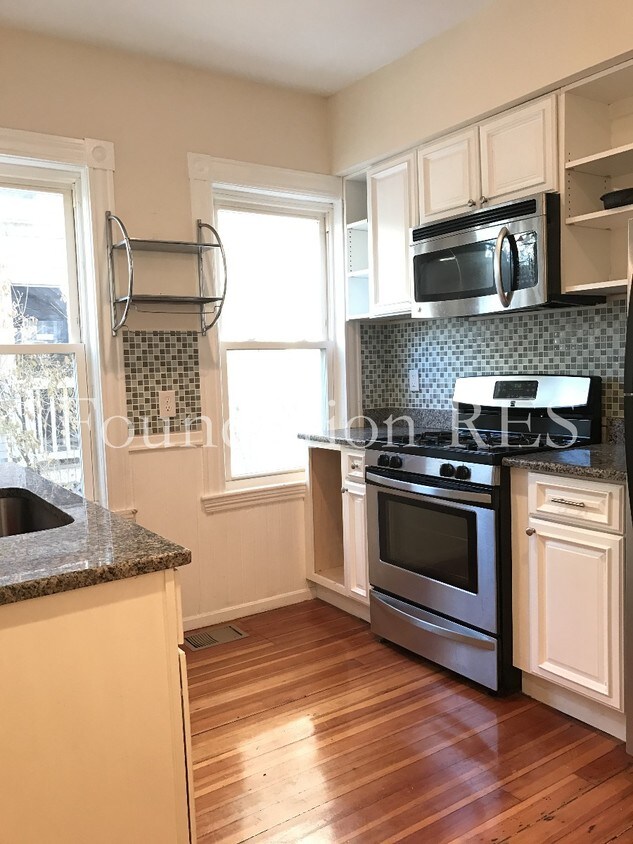 7 Oak Square Ave Unit 1, Brighton, MA 02135 - Room for Rent in Brighton ...