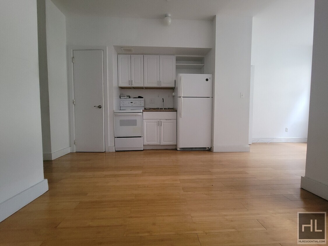 336 W 19th St Unit EE, New York, NY 10011 | Apartments.com