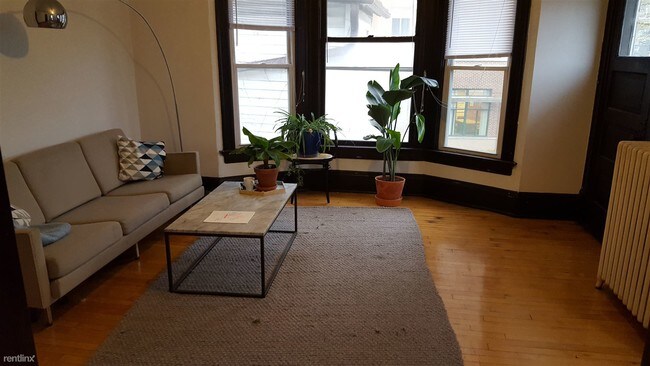 1659 N Arlington Pl, Milwaukee, WI 53202 - Condo for Rent in Milwaukee ...