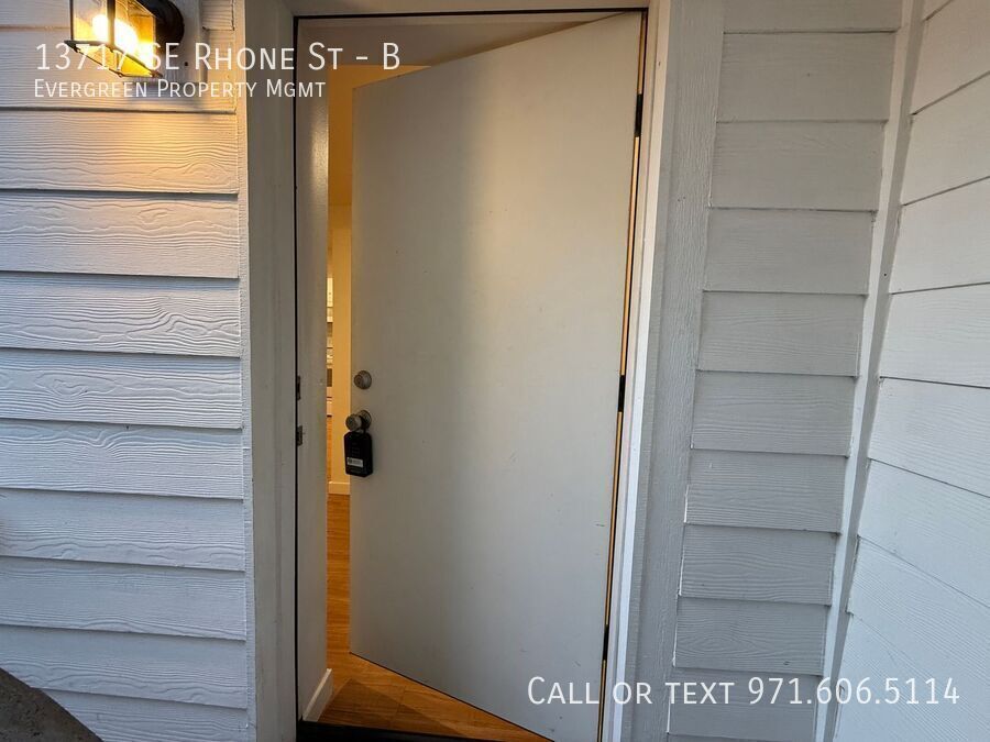13717 Se Rhone St Unit B, Portland, OR 97236 - Room for Rent in ...