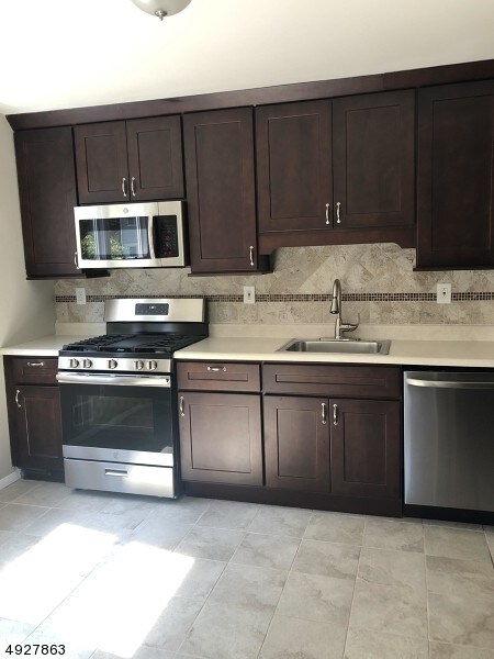 1023 Charles St, Linden, NJ 07036 - Room for Rent in Linden, NJ ...