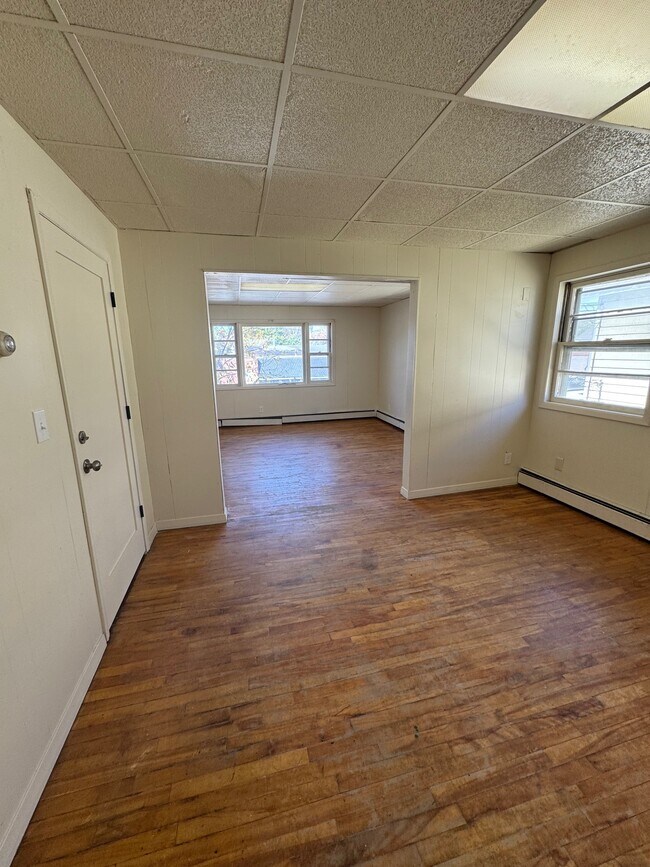 132 State St Unit 2, Rutland, VT 05701 - 132 State St Rutland, VT 05701 ...