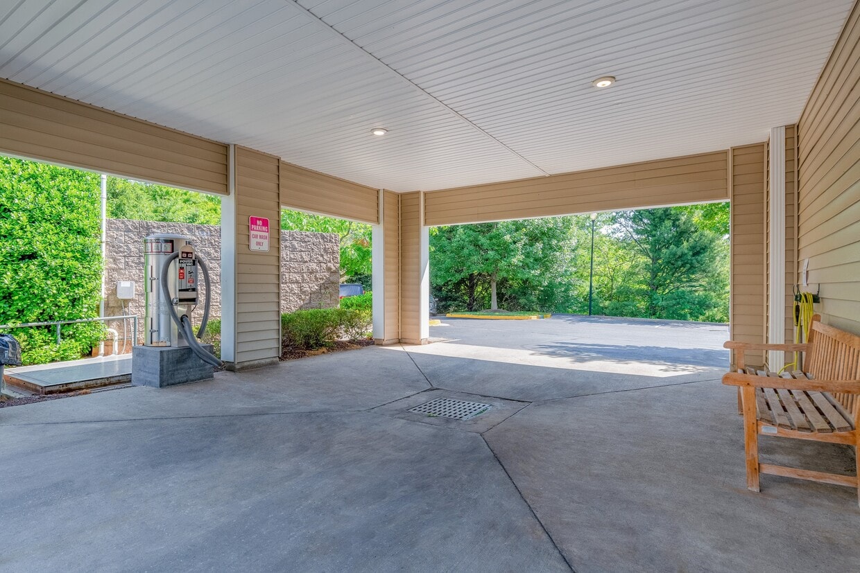 Clearbrook Apartments - 6450 Mercantile Dr E Frederick, MD 21703 ...