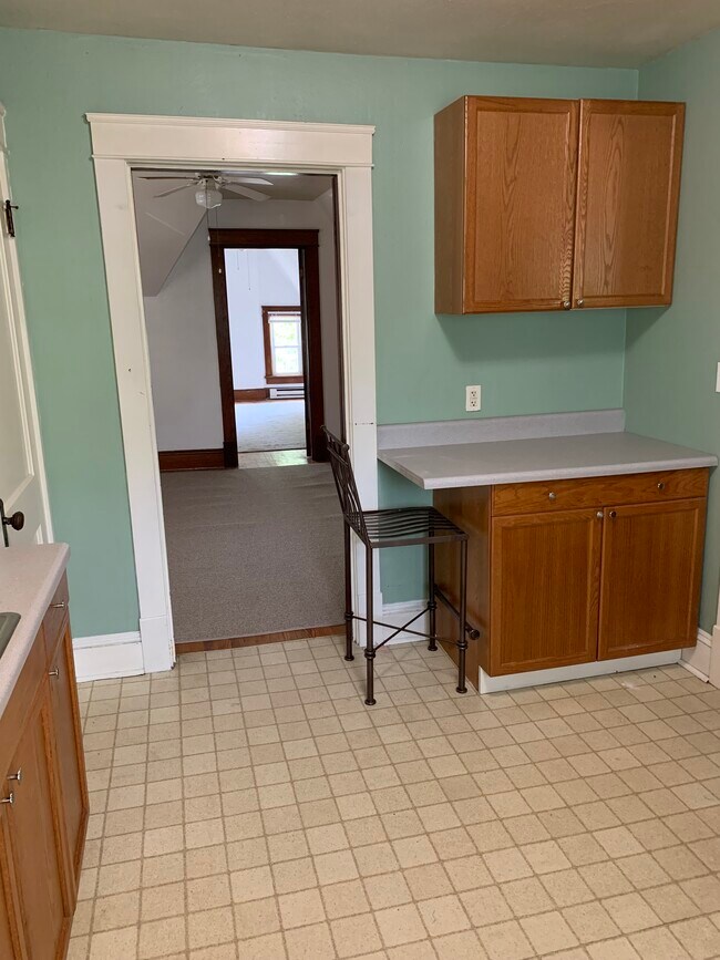 203 Warren Ave Unit 203B, Lynchburg, VA 24501 - 203 Warren Ave Lynchburg, VA 24501 | Apartments.com