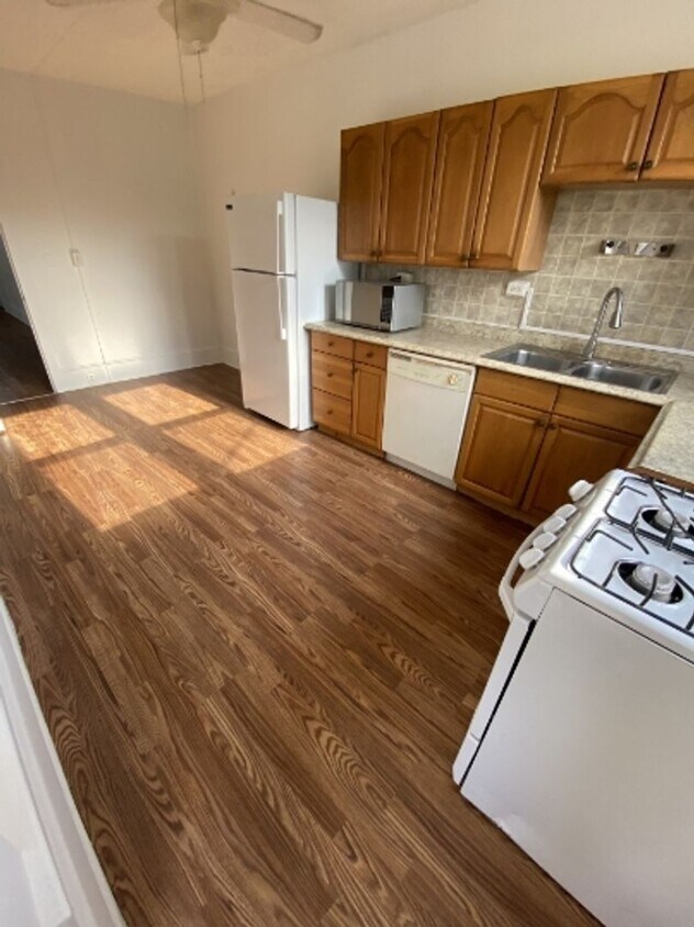 42 S Grandview Ave Unit 2, Daytona Beach, FL 32118 - Room for Rent in ...