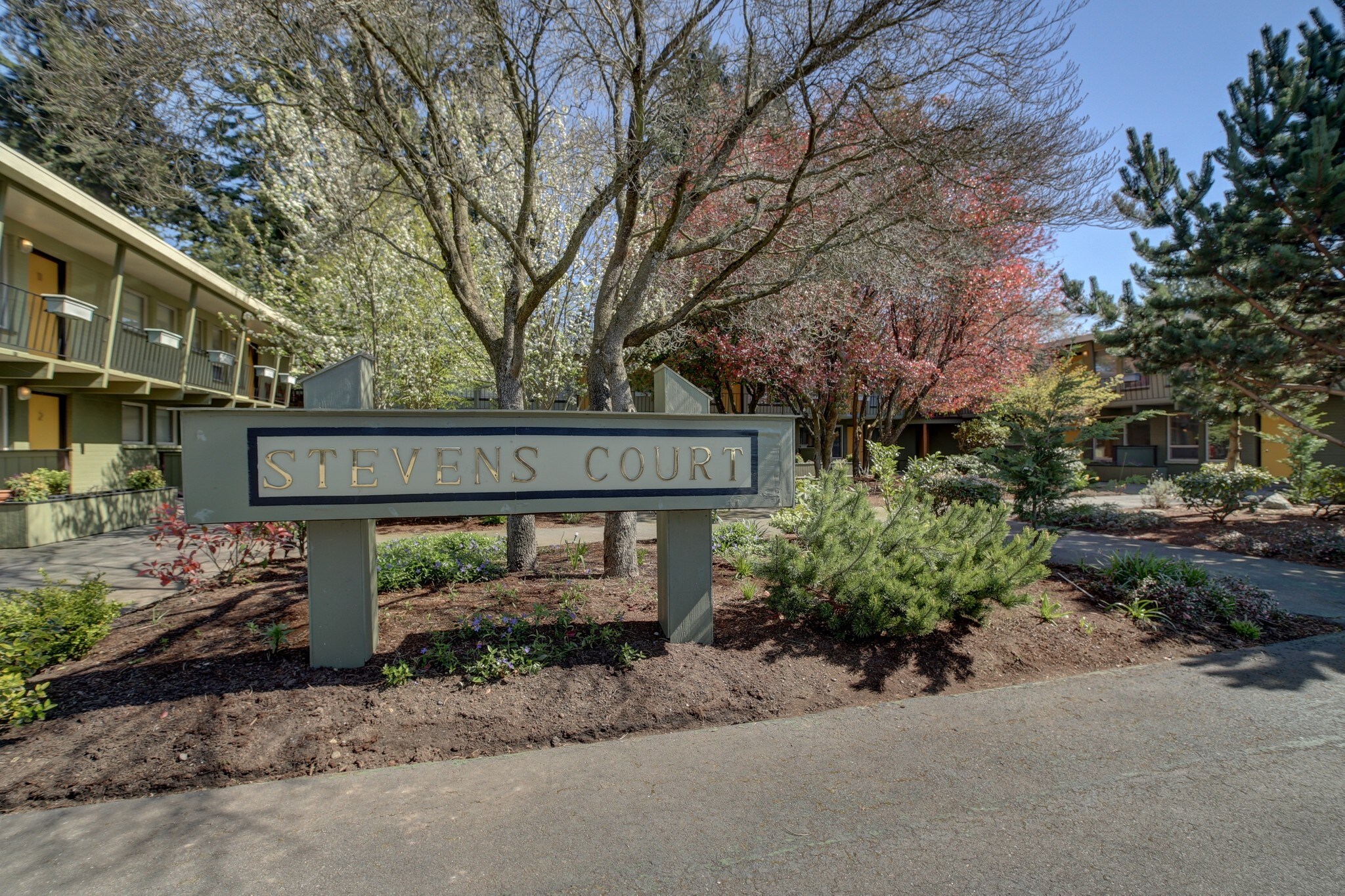 Steven's Court - 21521 73rd Pl W Edmonds, WA 98026 | Apartments.com