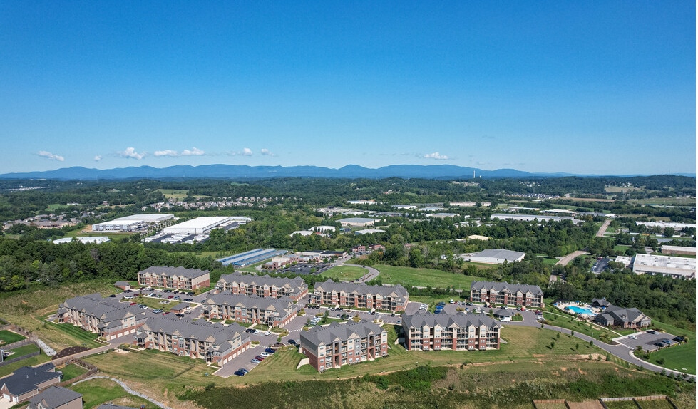 Waterstone Apartments - 2411 Wave Rock Way Knoxville, TN 37932 ...