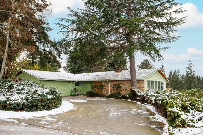 3241 98th Ave NE, Bellevue, WA 98004 - House Rental in Bellevue, WA ...