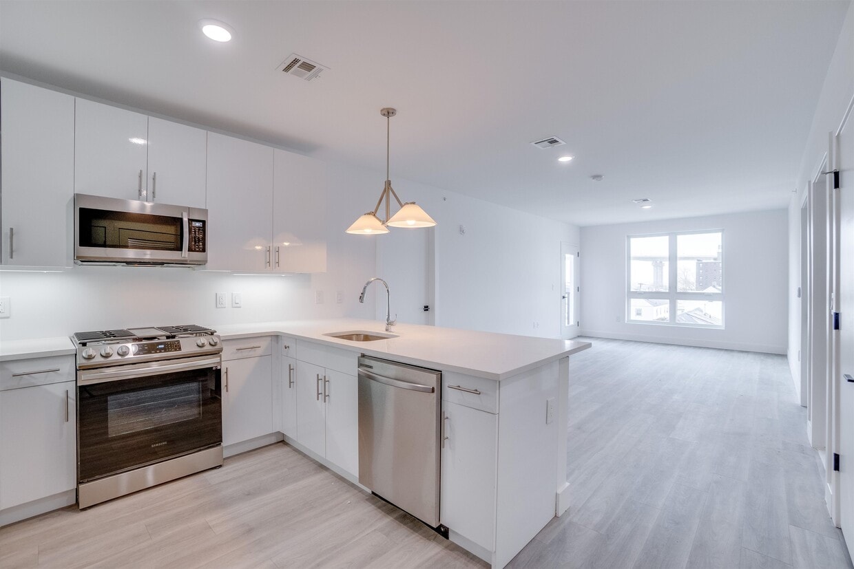 115-117 W 2nd St Unit 303, Bayonne, NJ 07002 - Condo for Rent in Bayonne, NJ | Apartments.com