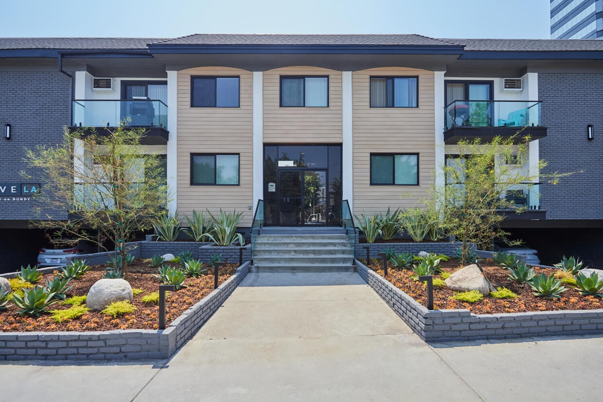 Beau on Bundy - Apartments in Los Angeles, CA | Westside Rentals