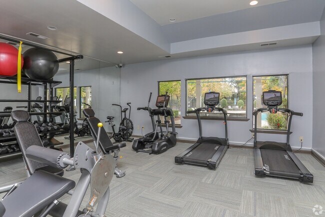 The Columns at Lake Ridge - 3900 Lake Ridge Ln Dunwoody, GA ...