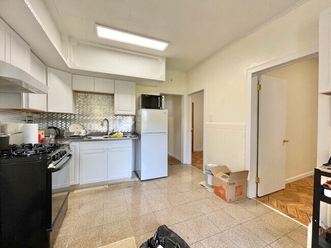48 E 22nd St Unit 2, Bayonne, NJ 07002 - Condo for Rent in Bayonne, NJ | Apartments.com
