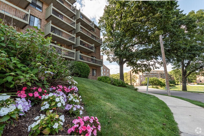 Quincy Point Apartments for Rent - Quincy, MA | Apartments.com