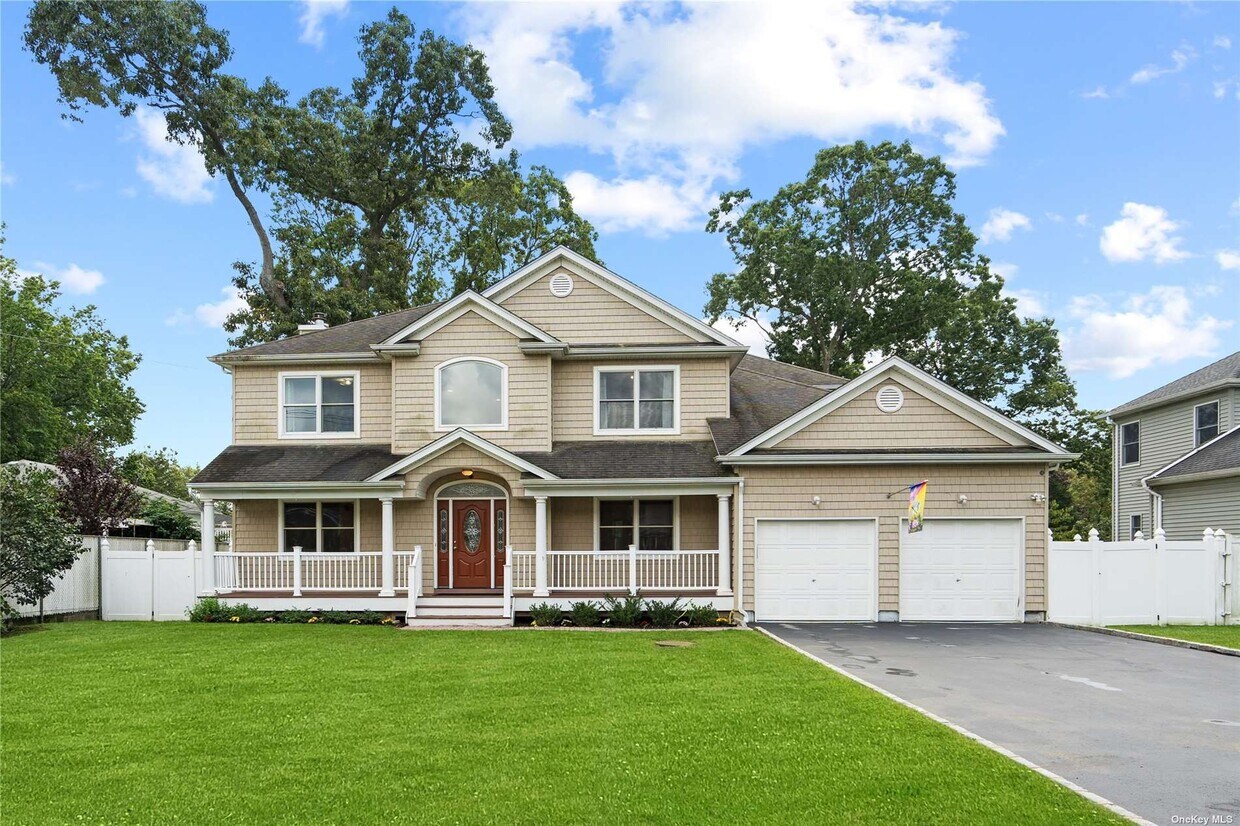 142A Wicks Rd, Commack, NY 11725 - House Rental in Commack, NY ...