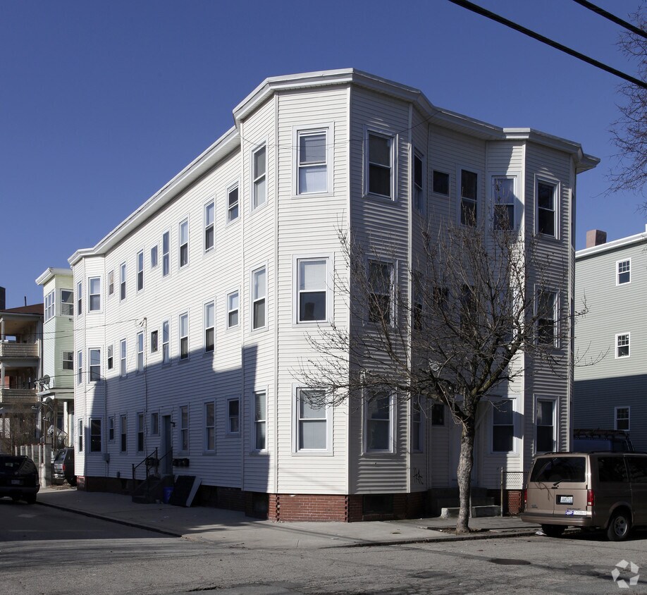 79 Ring St, Providence, RI 02909 - 79 Ring St Providence, RI 02909 ...