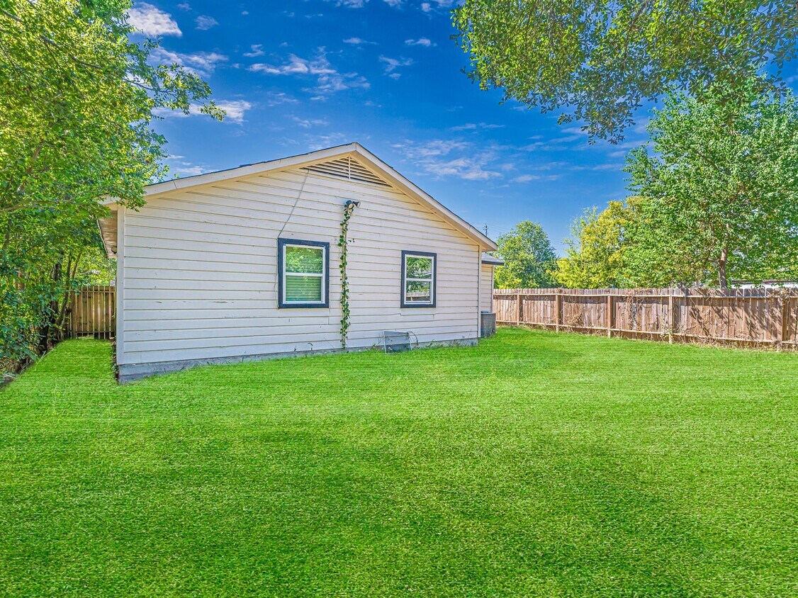 4521 Stassen St, Houston, TX 77051 - House Rental in Houston, TX ...