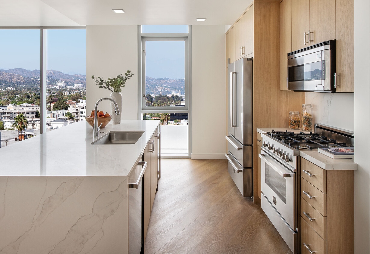 8500 Burton - 8500 Burton Way Los Angeles, CA 90048 | Apartments.com